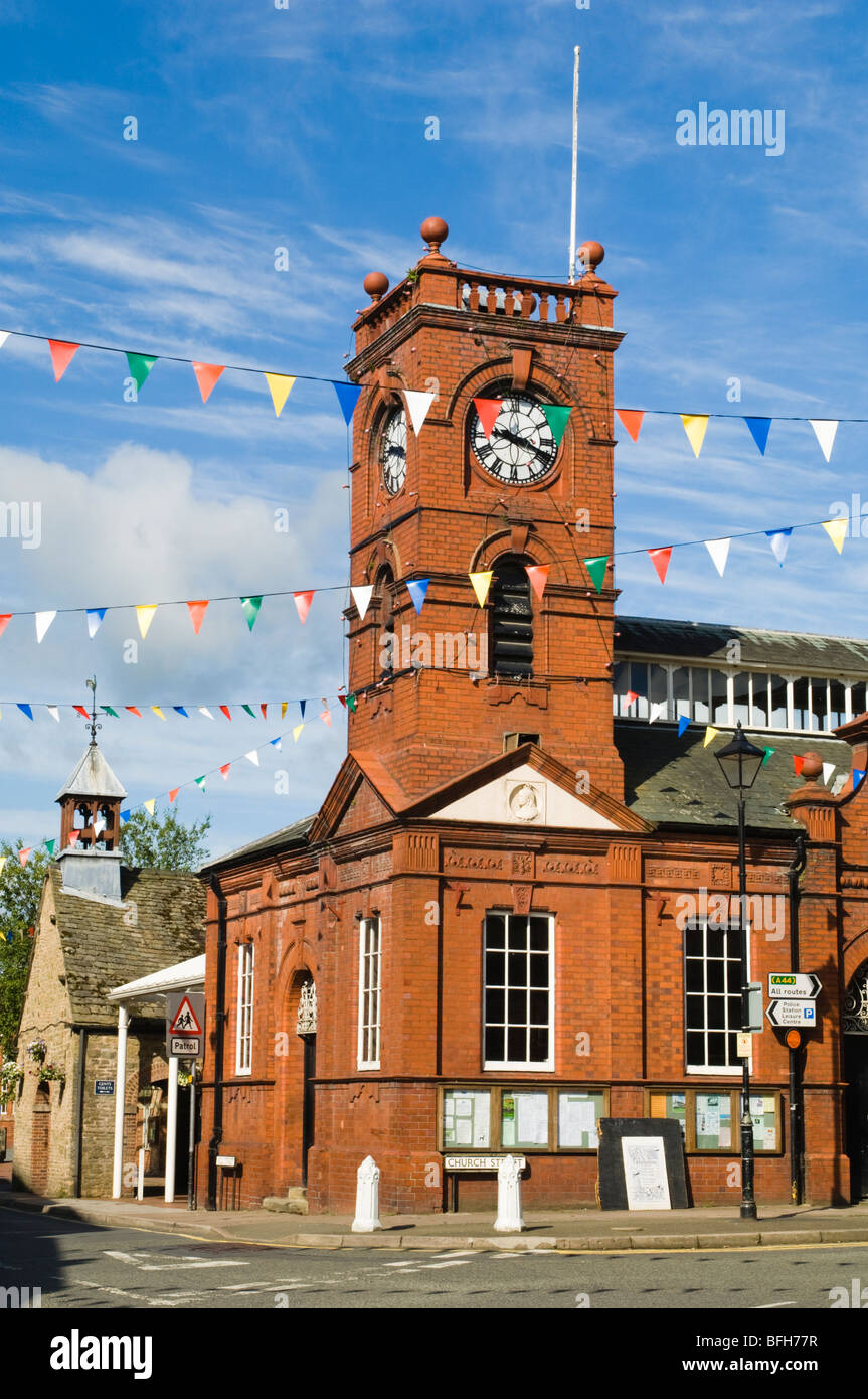 Street scene in Kington, Herefordshire Stock Photo - Alamy