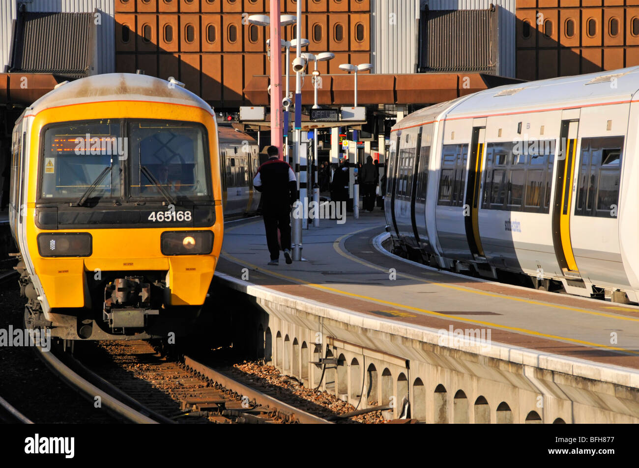 Close up train platform hi-res stock photography and images - Alamy