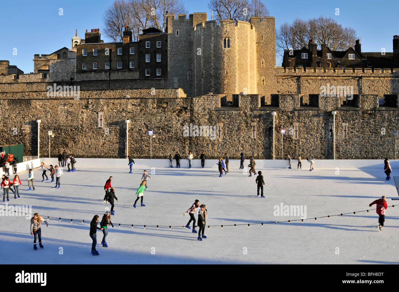 London Iceskating High Resolution Stock Photography and Images - Alamy