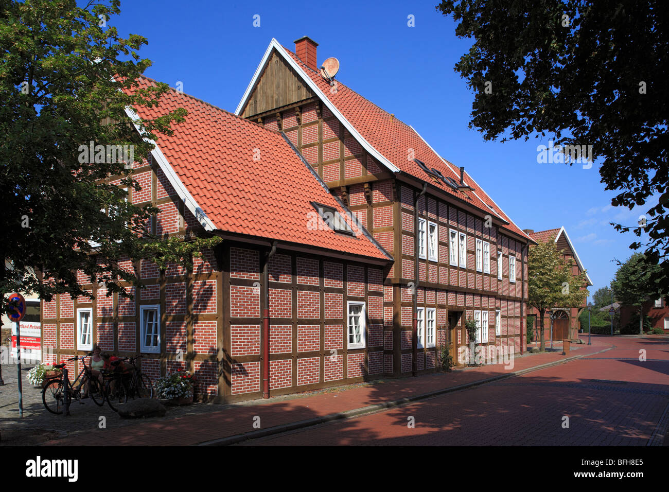 Fachwerkhaus am Schulhof und an der Lindenstrasse in Gehrde, Hasetal ...