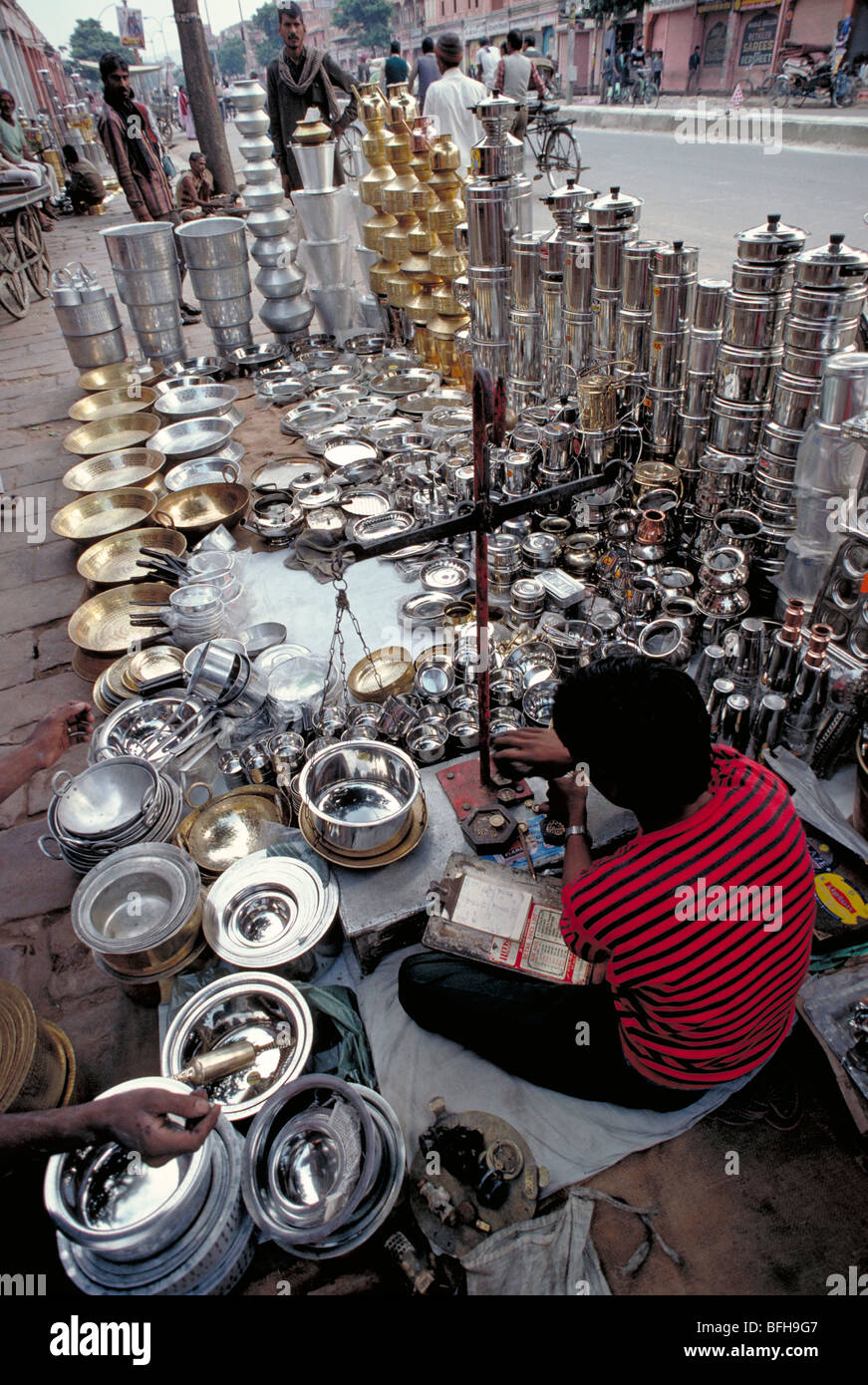 Indian pots and pans hi-res stock photography and images - Alamy