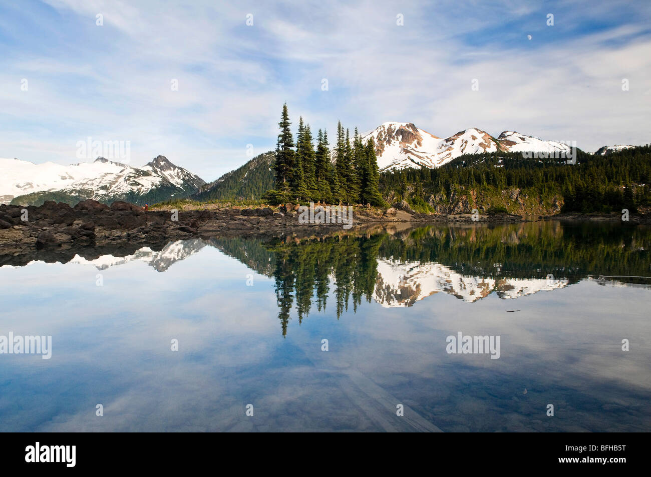 Mount Price and Clinker Peak (right) and the Sphinx Glacier (left ...