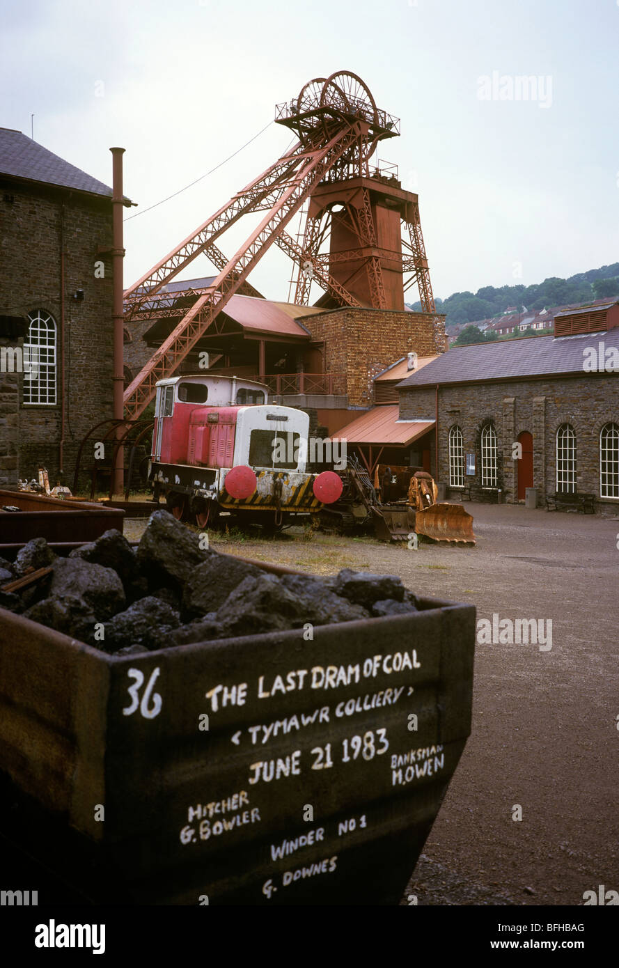 UK, Wales, South Glamorgan, Rhondda Heritage Park, pit wheel and last ...