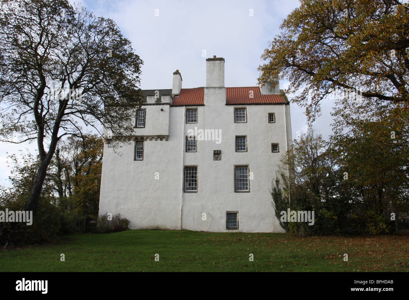 Rossend castle burntisland hi-res stock photography and images - Alamy