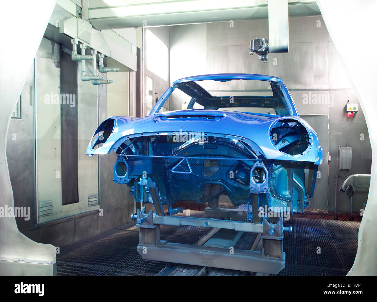 Car Assembly High Resolution Stock Photography and Images - Alamy