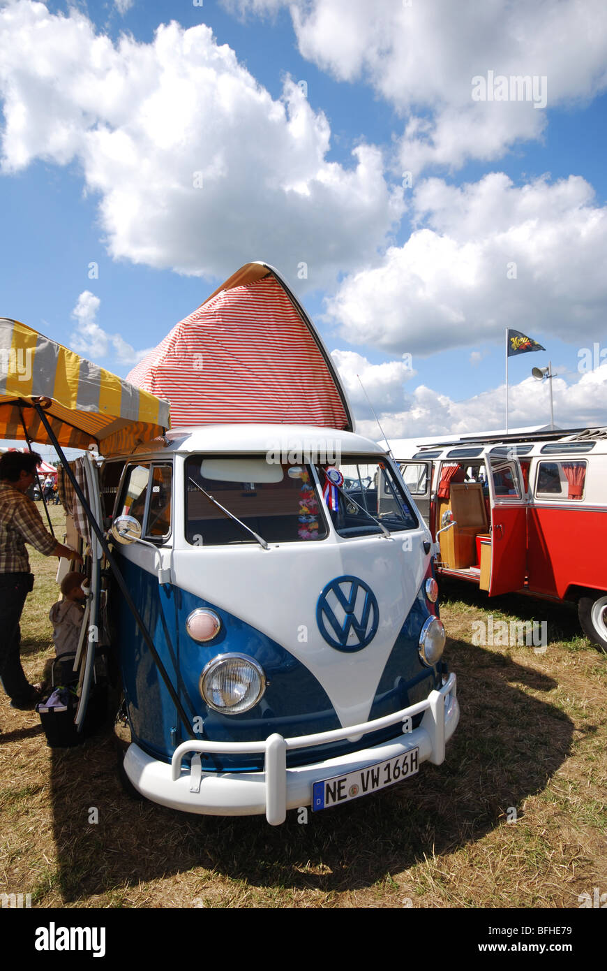 Camper van 1960s hi-res stock photography and images - Alamy