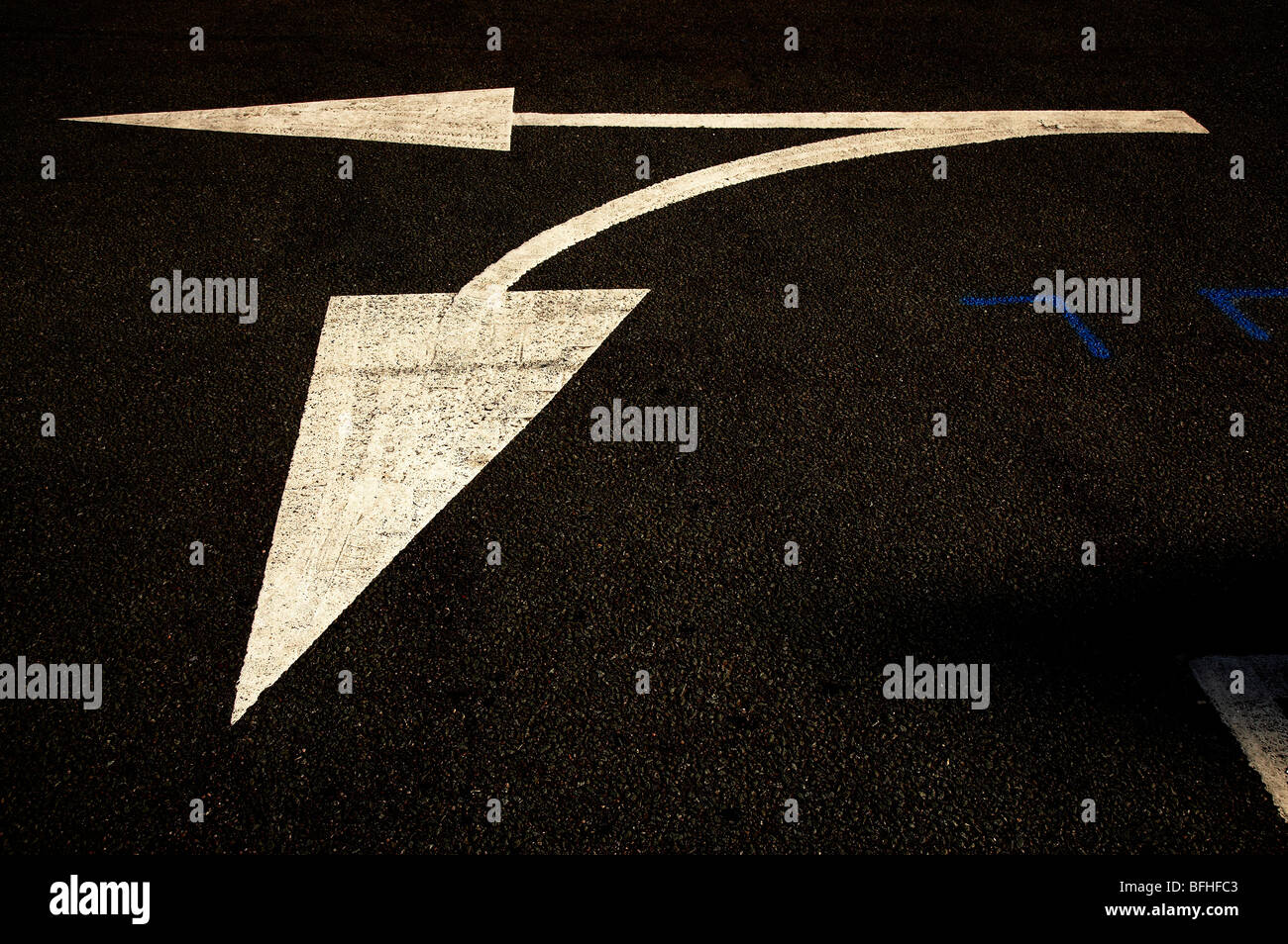 Road tarmac painted marks hi-res stock photography and images - Alamy