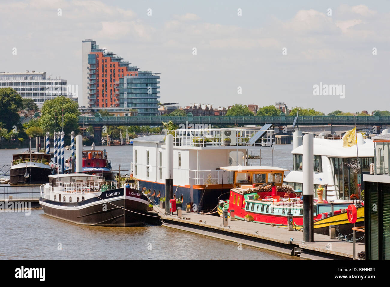 Putney Pier High Resolution Stock Photography and Images - Alamy