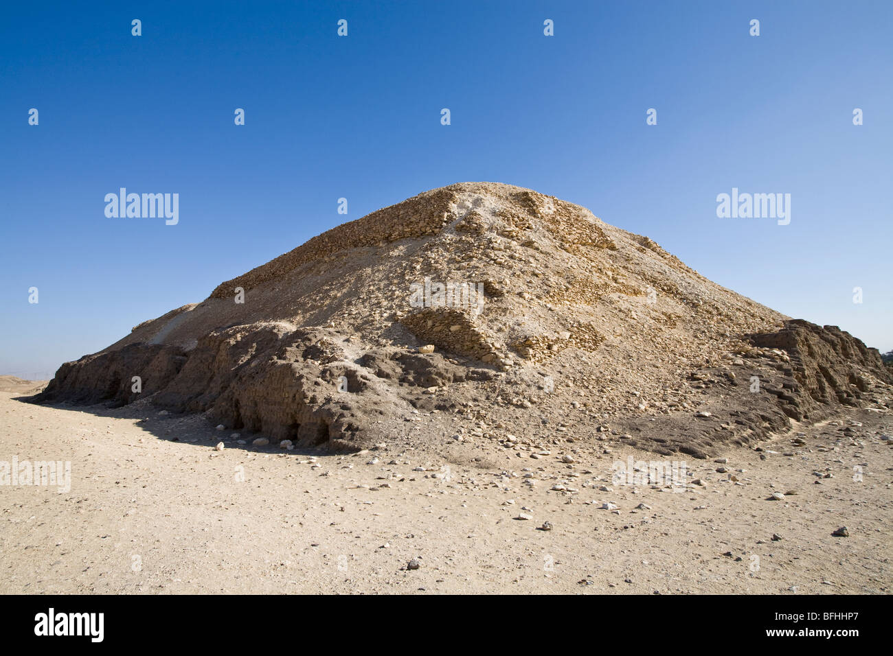The Maidum Pyramid known as the ‘Collapsed Pyramid of Maidum or Meidum ...