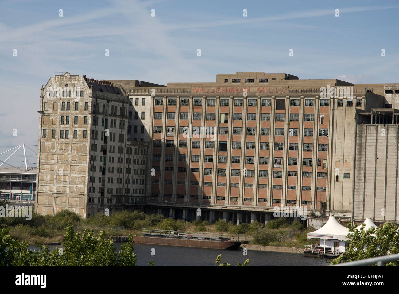 Millennium mills hi-res stock photography and images - Alamy