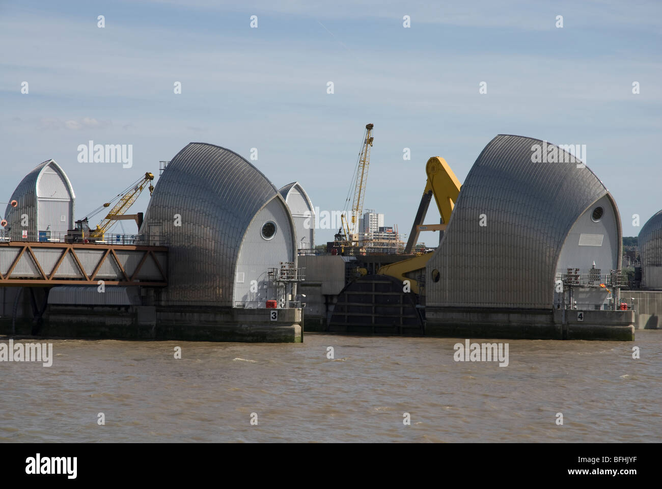 River thames flood defence hi-res stock photography and images - Alamy