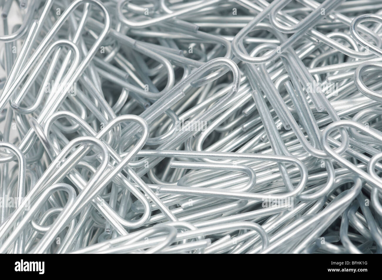 Heap of paper clips, close-up Stock Photo - Alamy