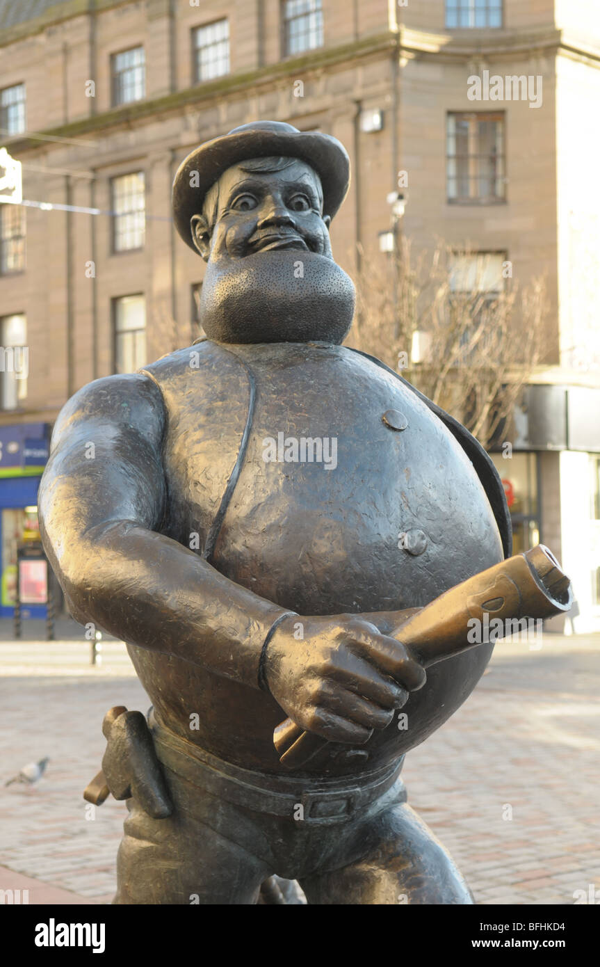 A bronze Statue of 'Desperate Dan' in the centre of Dundee city Stock ...