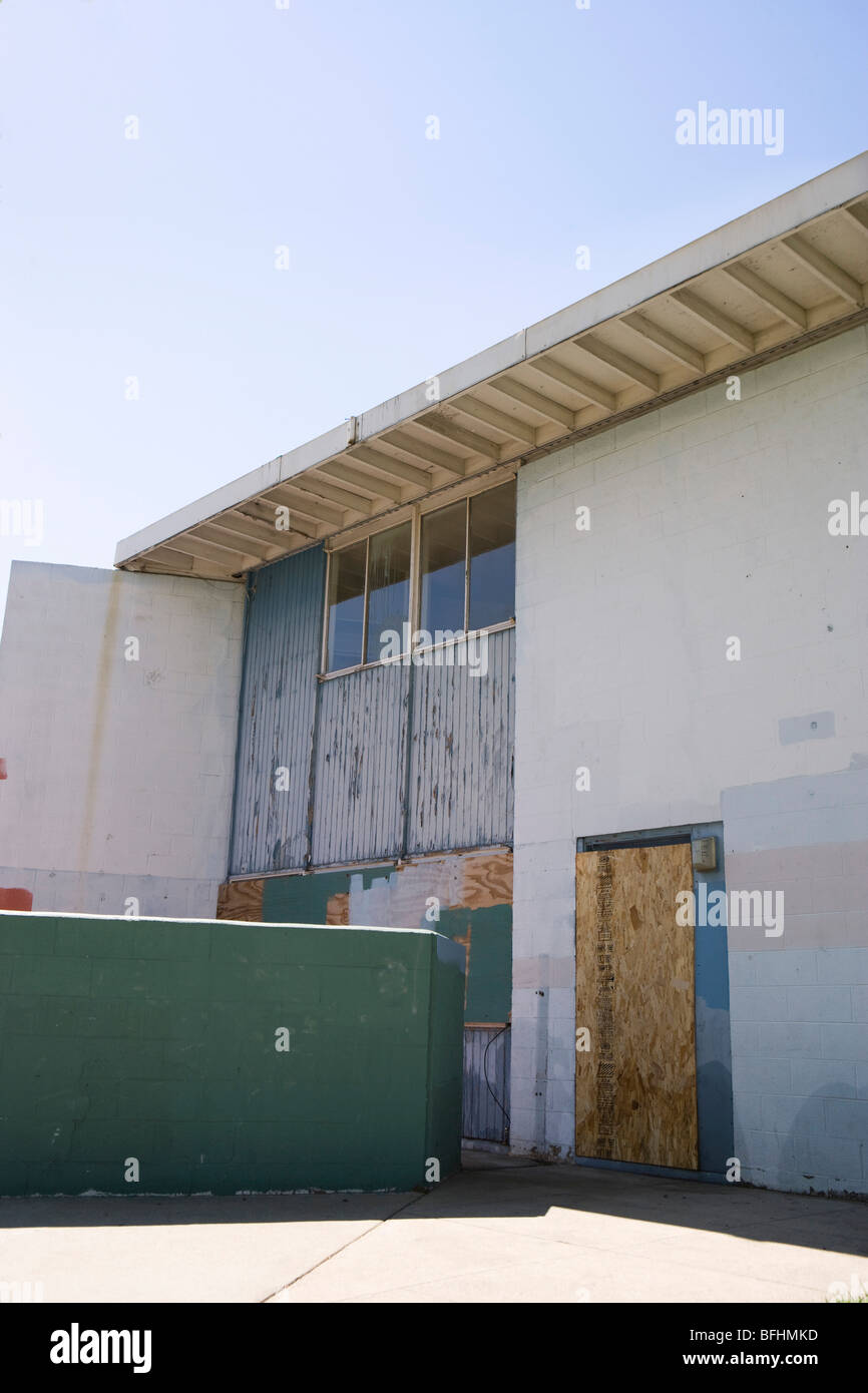 Boarded Up Building Stock Photo - Alamy