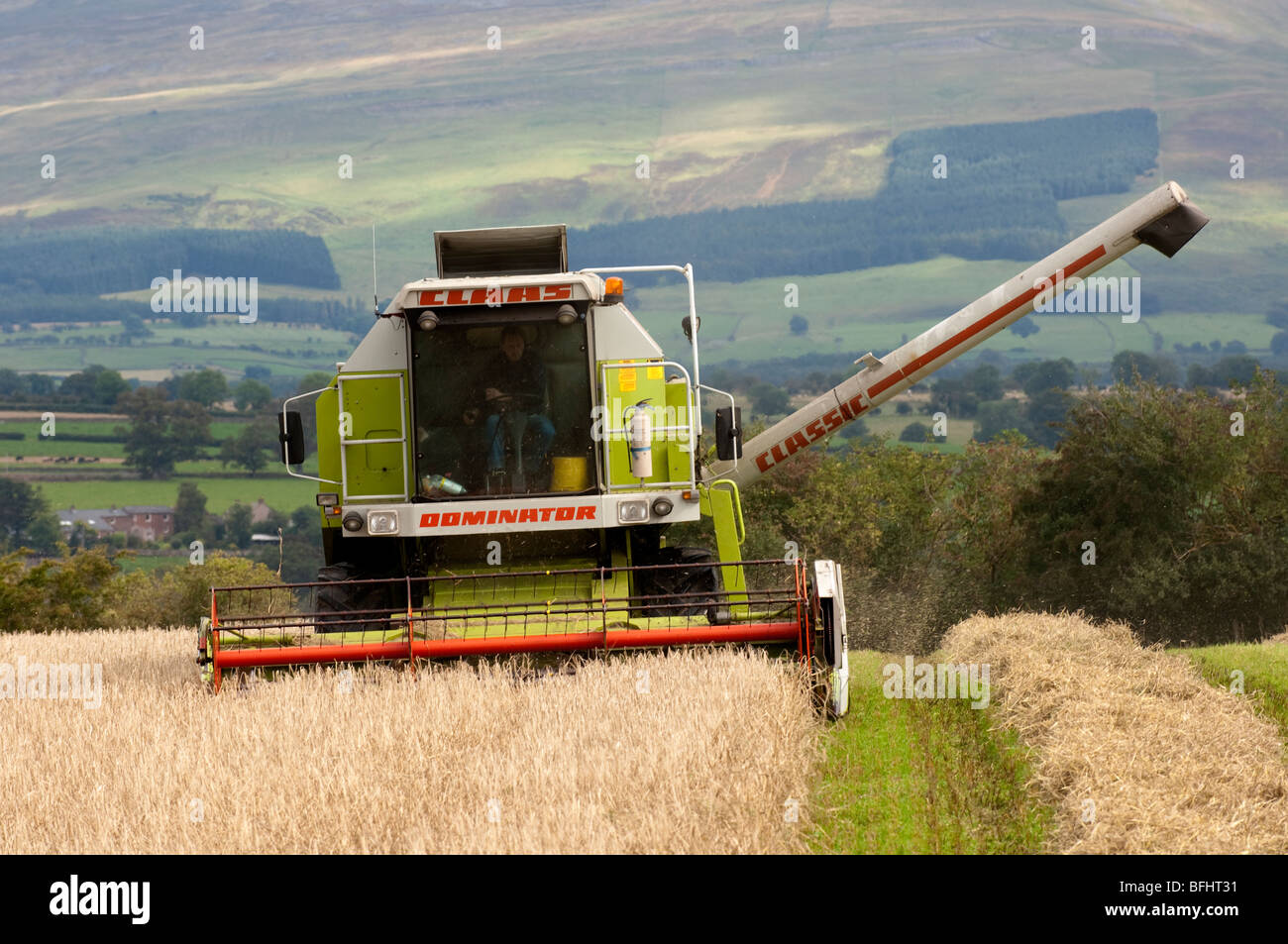 Class combine hi-res stock photography and images - Alamy