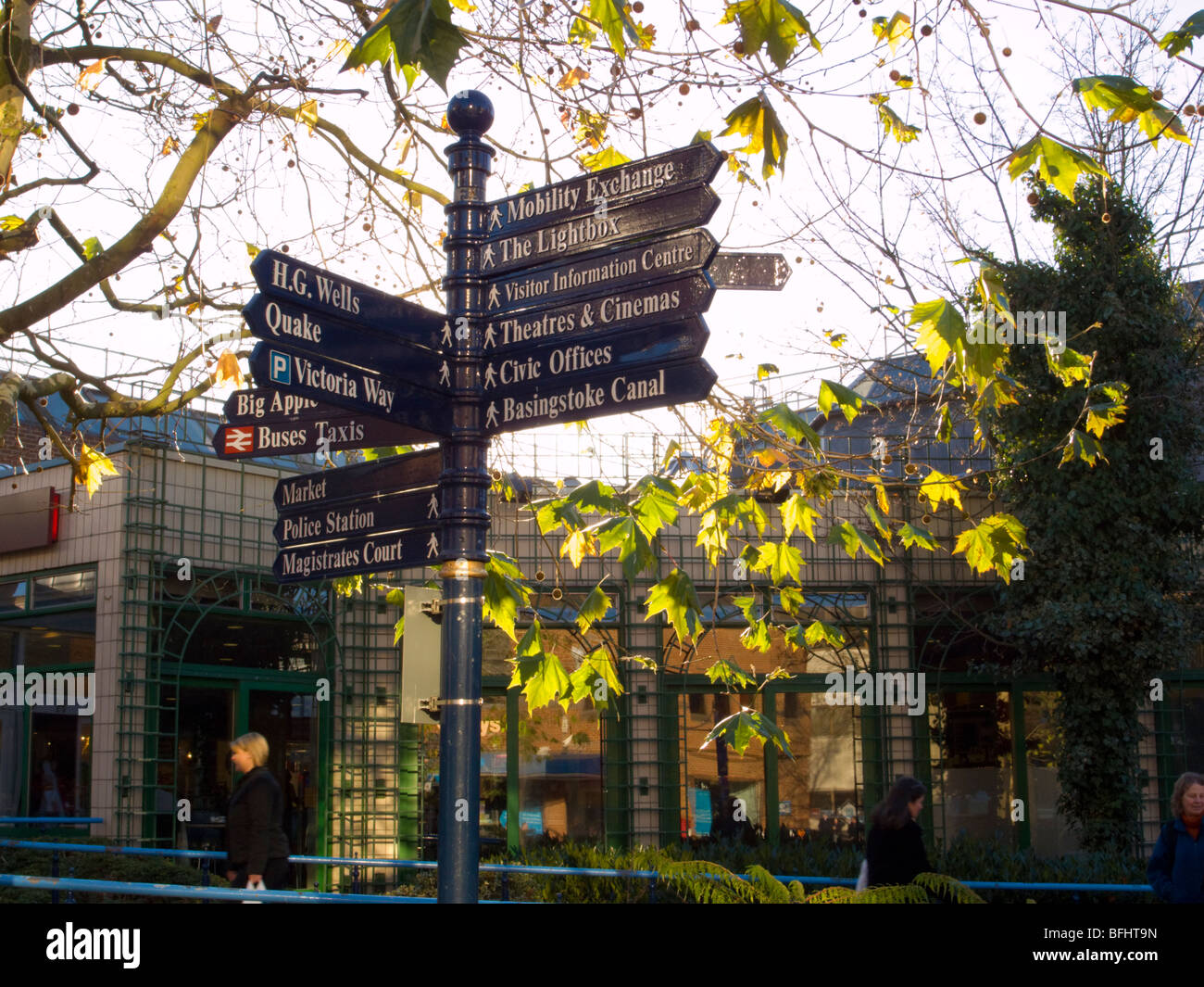 Woking town centre hi-res stock photography and images - Alamy