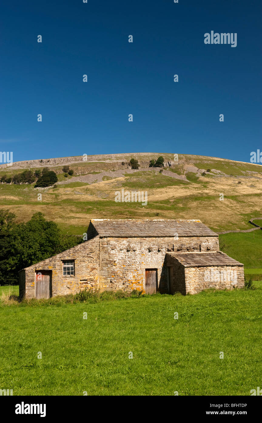 Yorkshire barn hi-res stock photography and images - Alamy