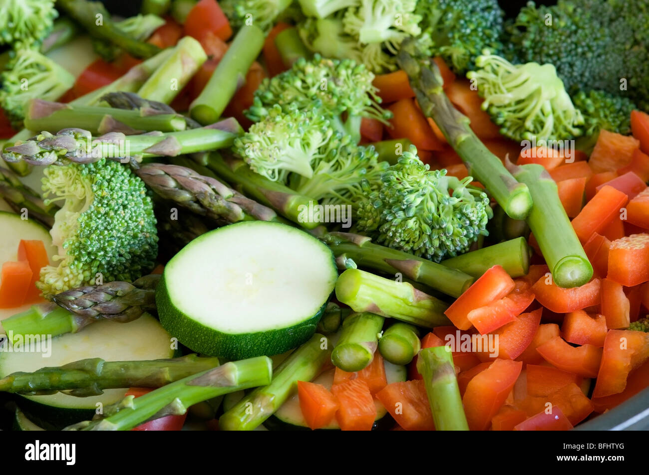 Cut clean vegetables ready cook hi-res stock photography and images - Alamy