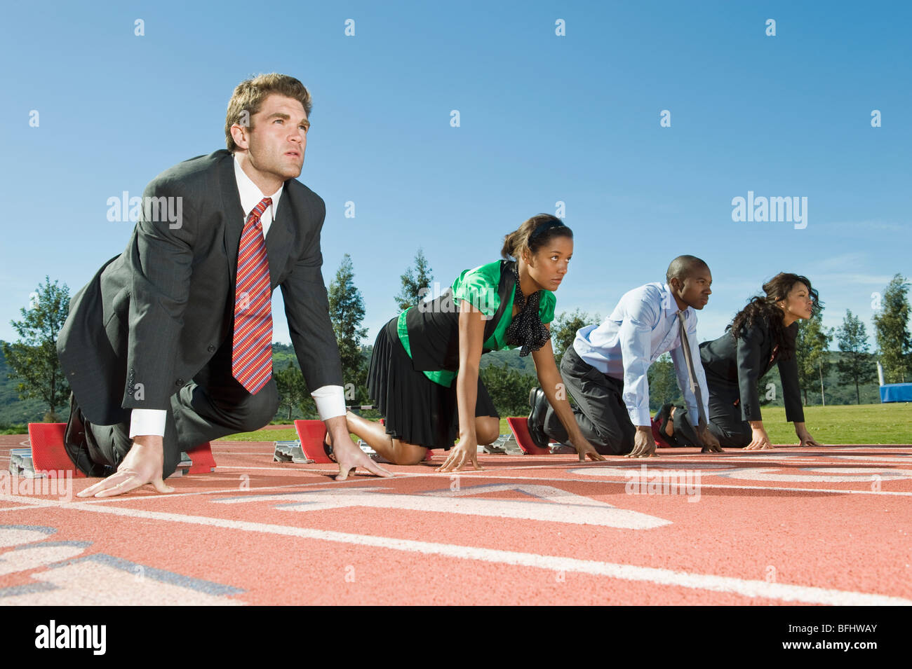 Crouching starting blocks hi-res stock photography and images - Alamy
