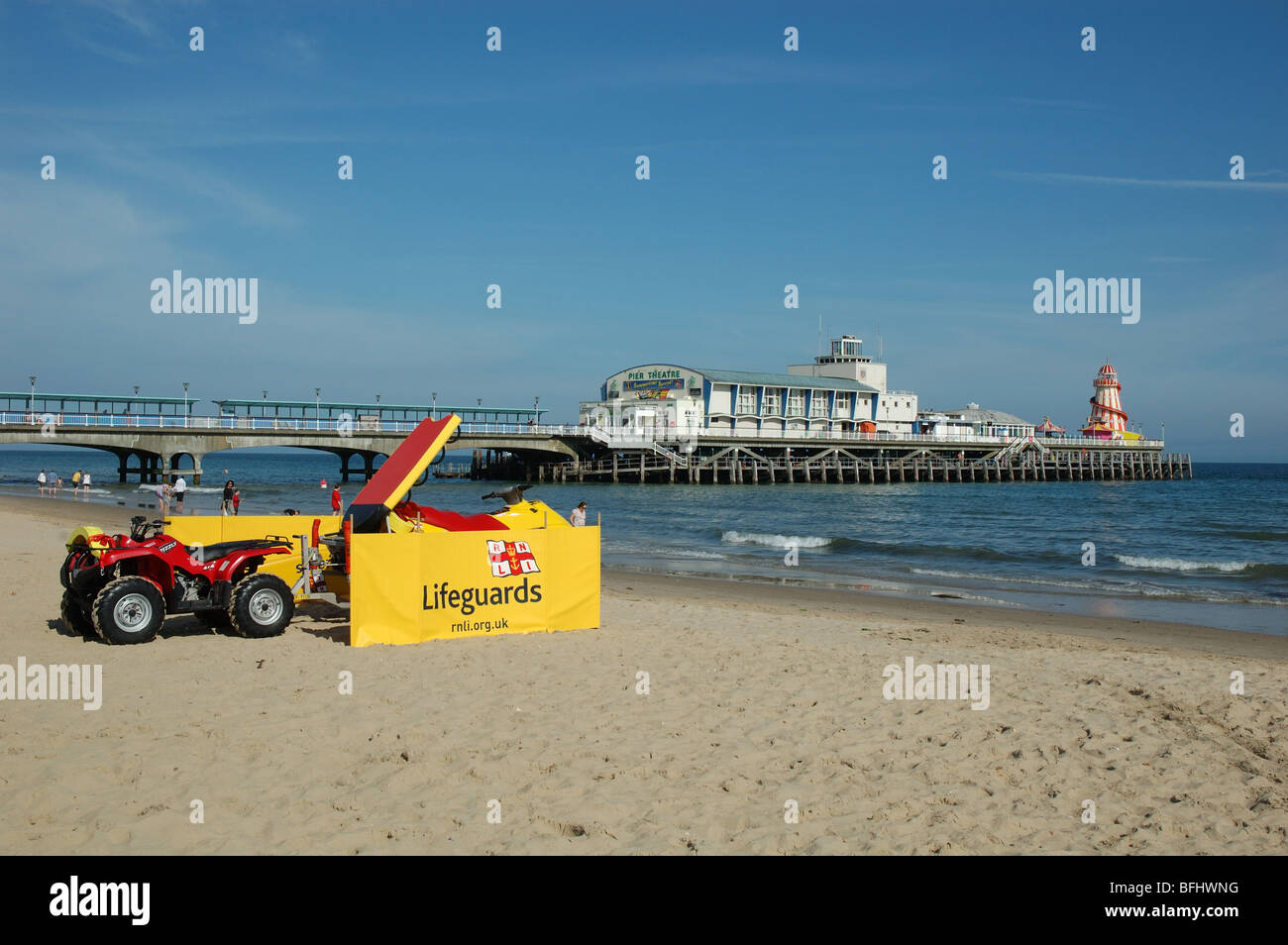 Rnli Lifeguard Station Stock Photos & Rnli Lifeguard Station Stock ...