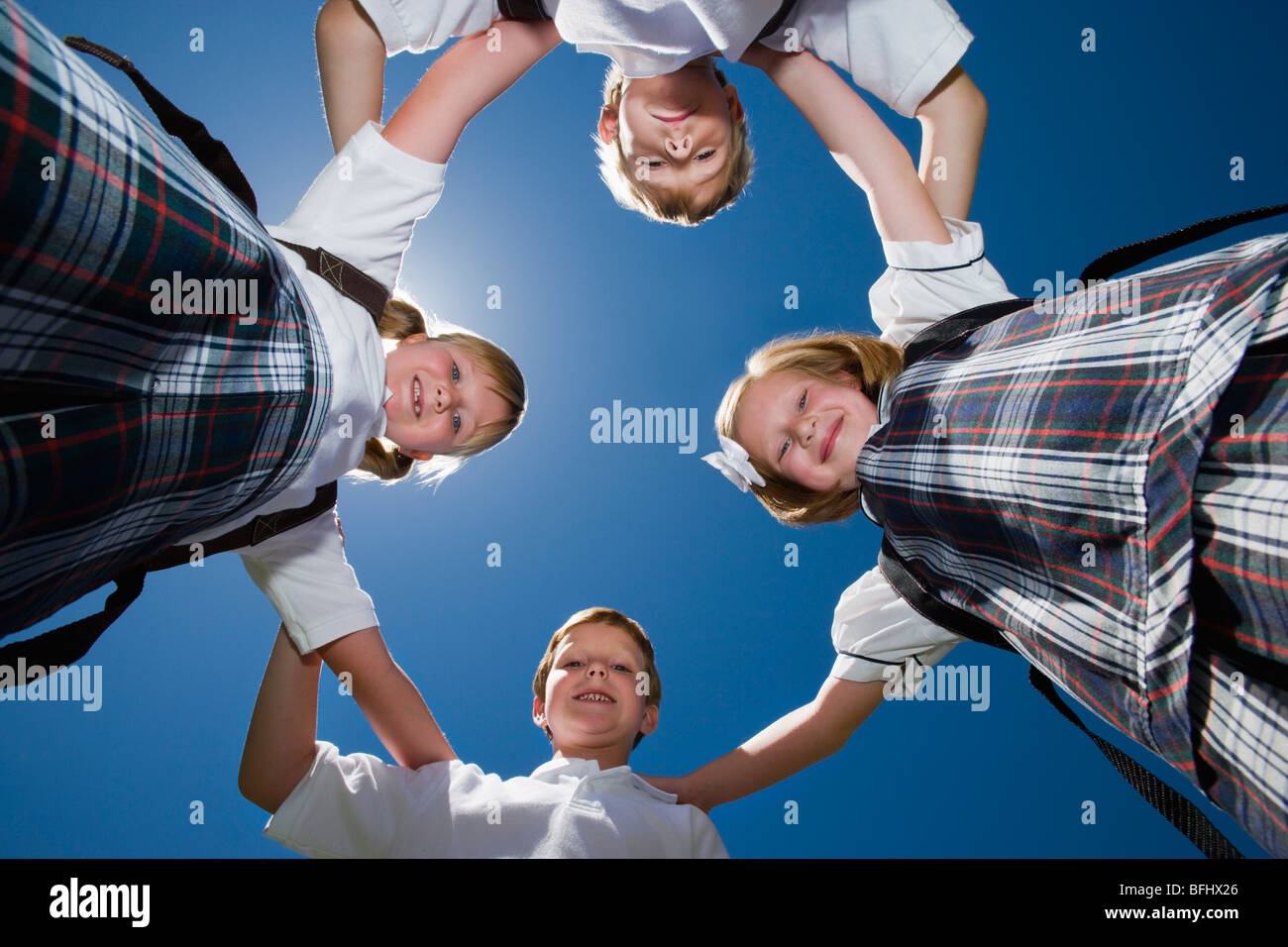 5 students circle hi-res stock photography and images - Alamy