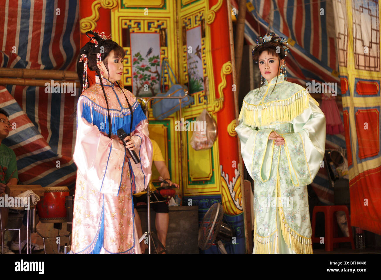 Actress chinese opera hi-res stock photography and images - Alamy