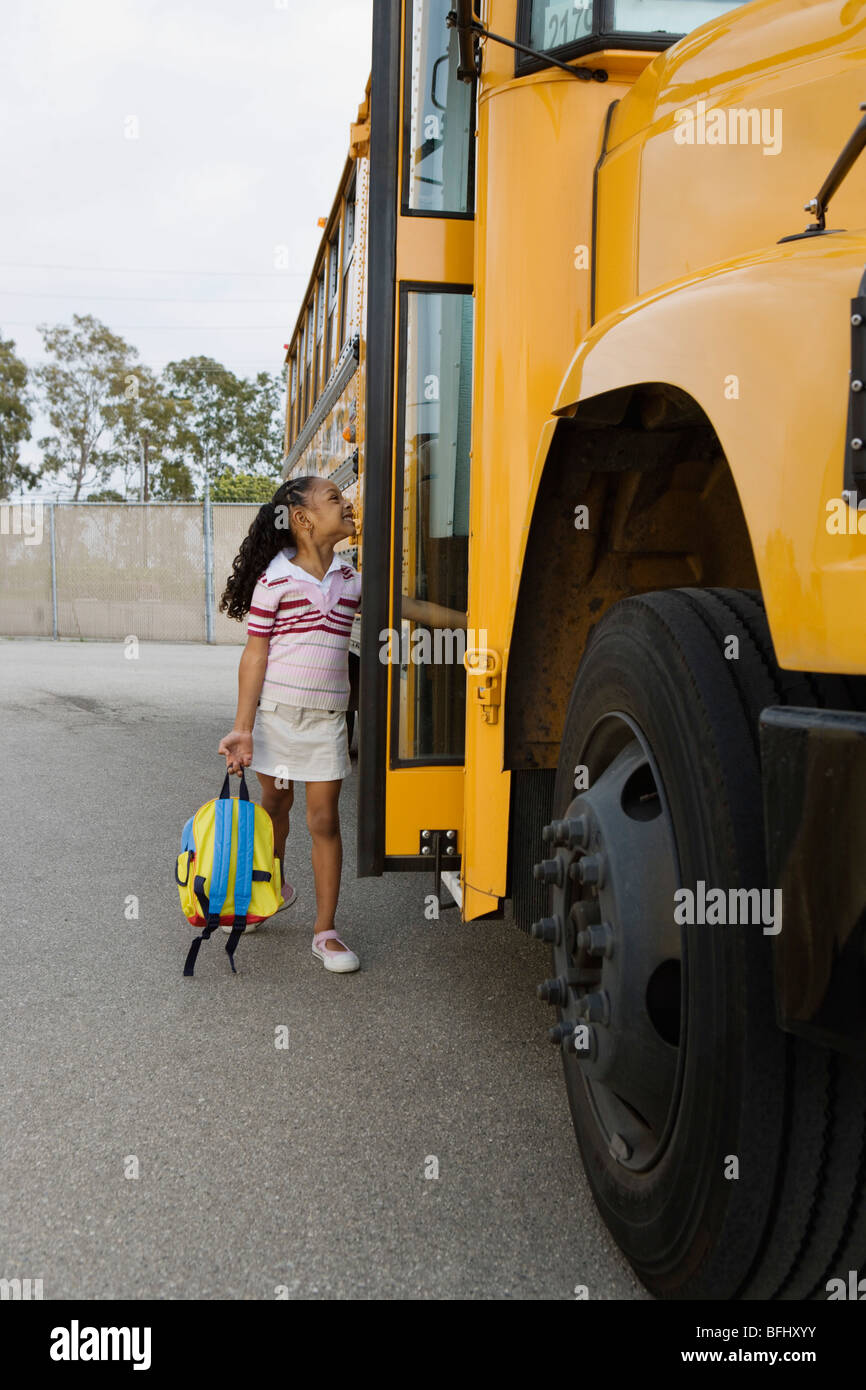 Getting onto school bus hi-res stock photography and images - Alamy