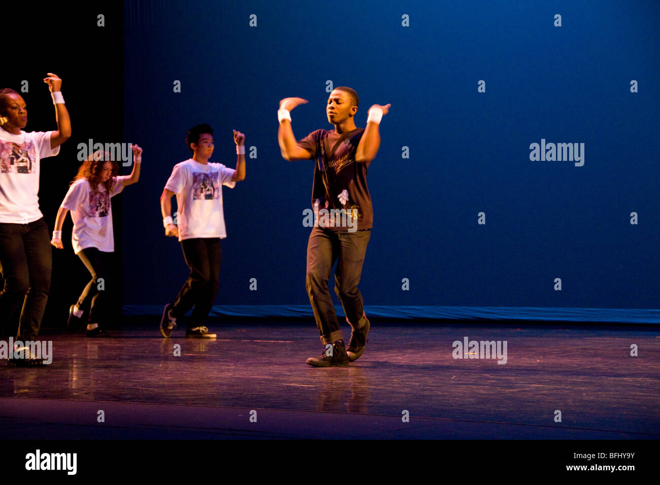 Drama class bow hi-res stock photography and images - Alamy
