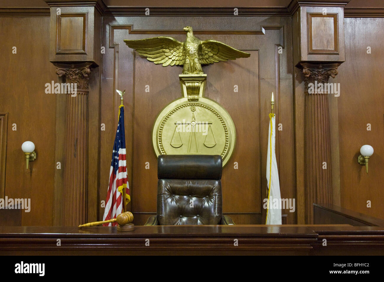 Court law chair hi-res stock photography and images - Alamy