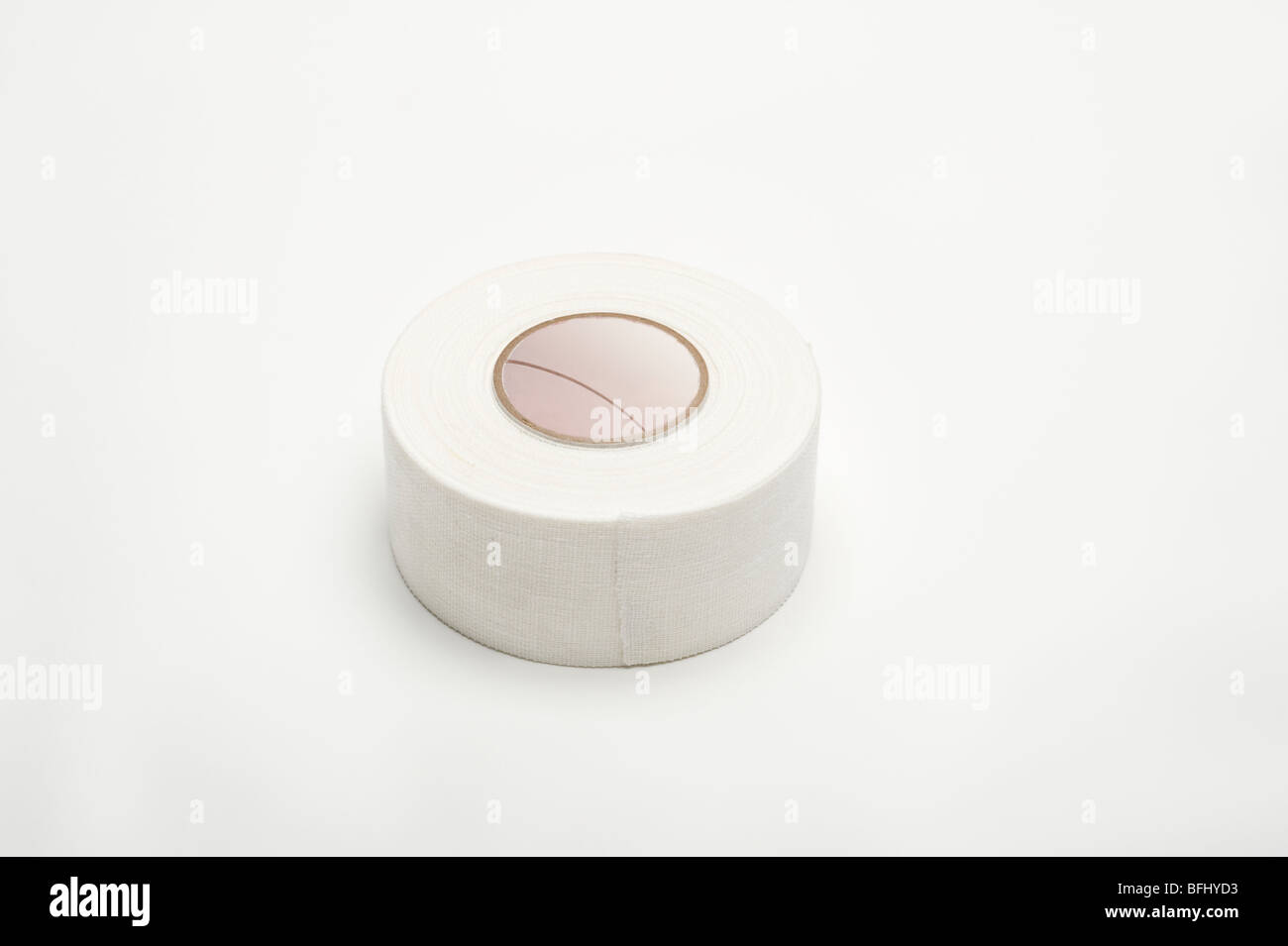 Bandage roll hi-res stock photography and images - Alamy