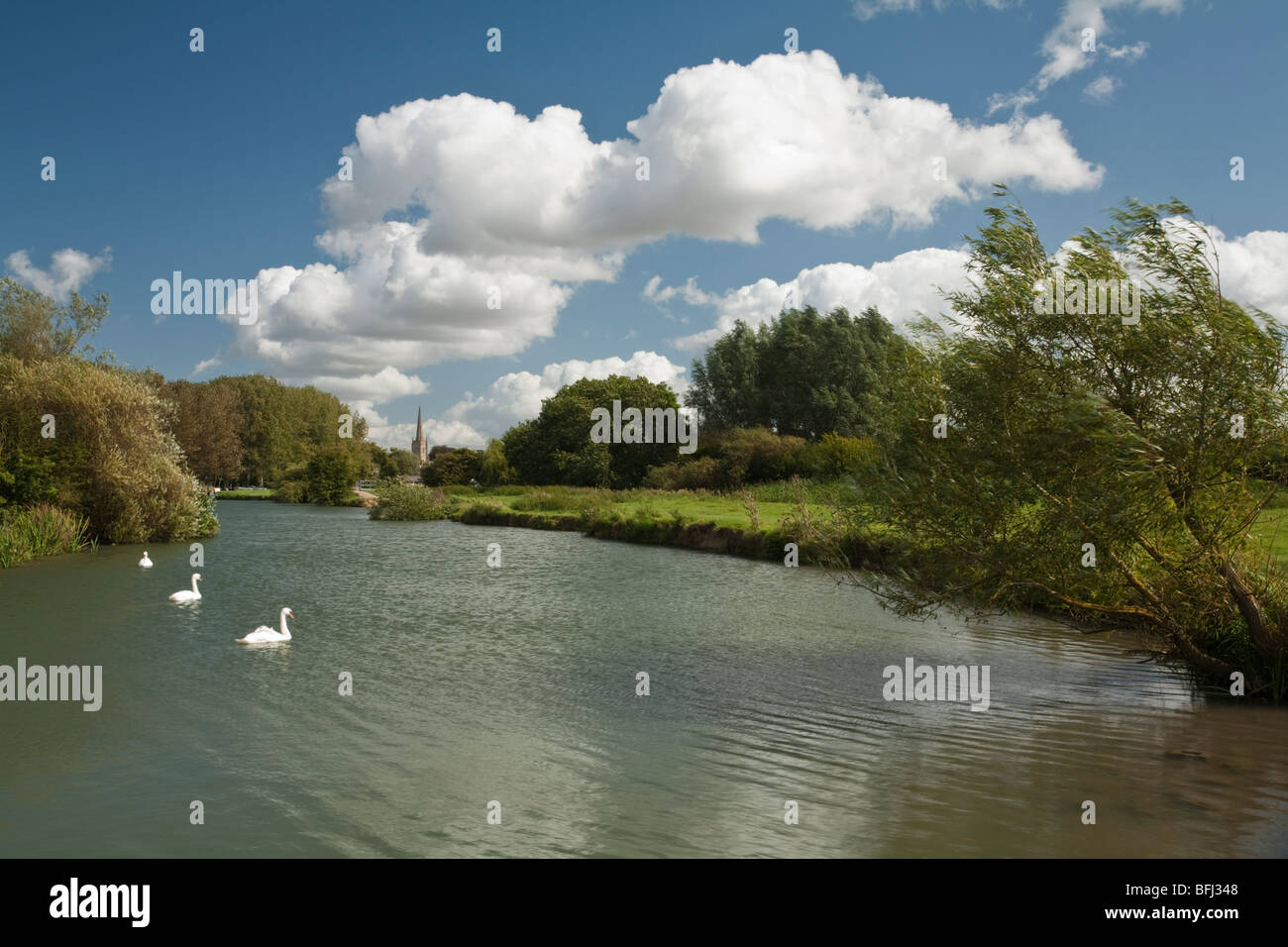 River Thames and water meadows upstream of Lechlade, Gloucestershire ...
