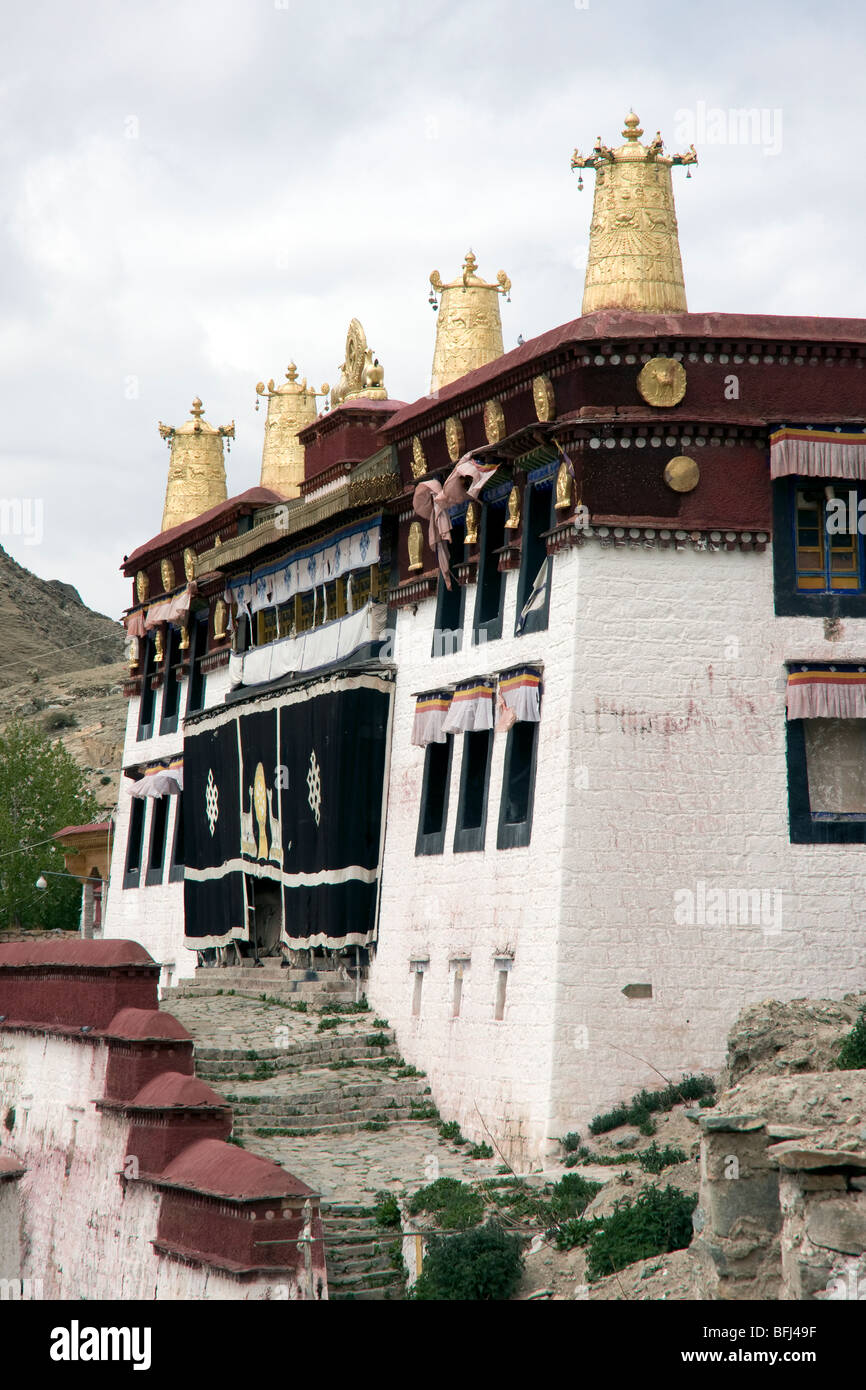 Monks accommodation hi-res stock photography and images - Alamy