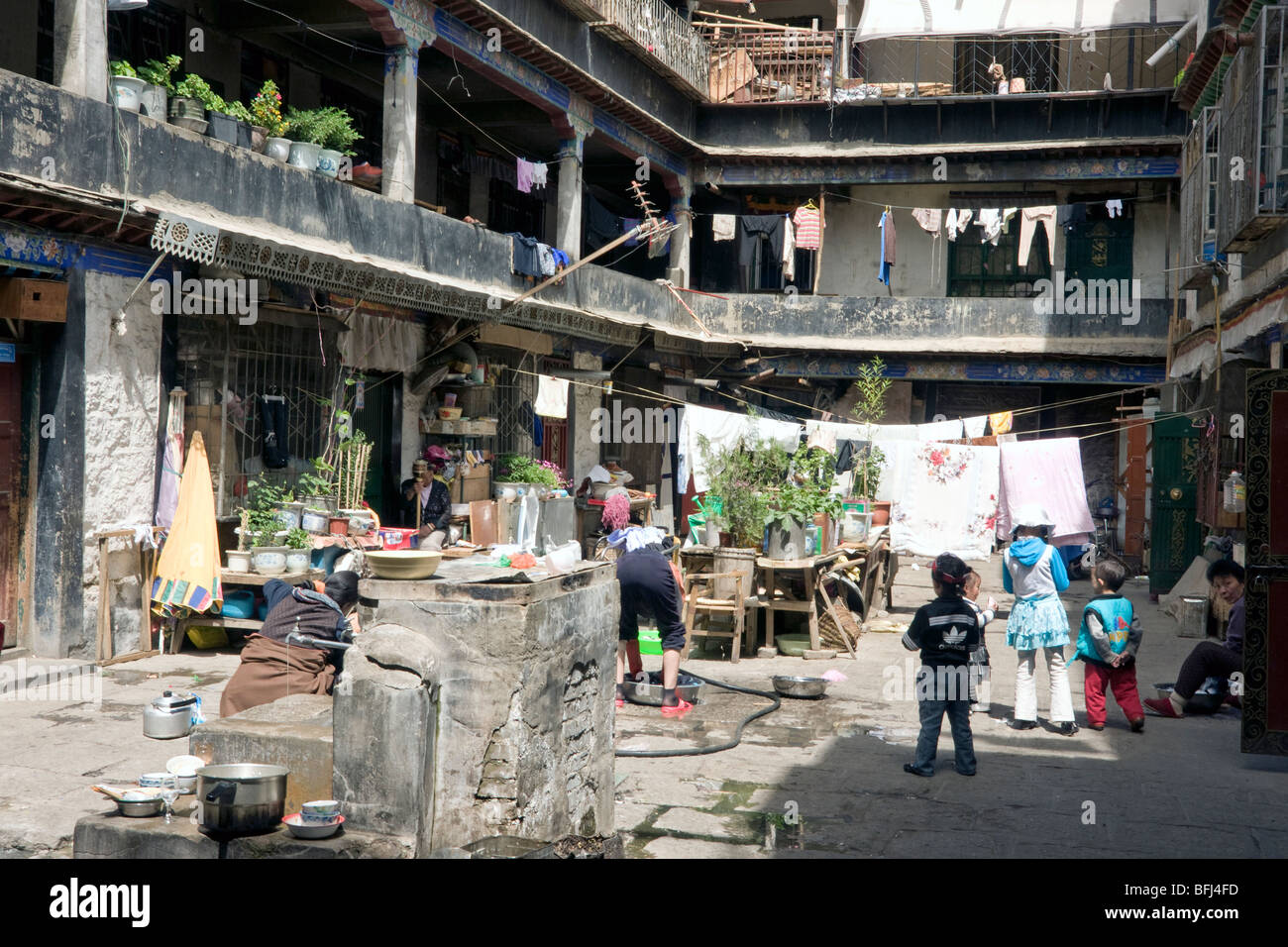 old town area of lhasa tibet showing old traditional tibetan way of ...