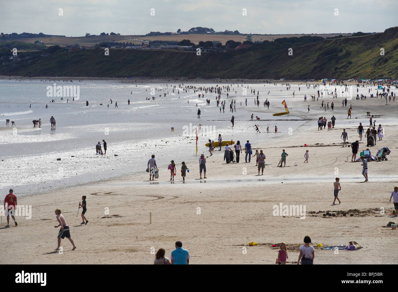 Crowded Summer Sunday, Filey, Yorkshire East Coast, Northern England ...