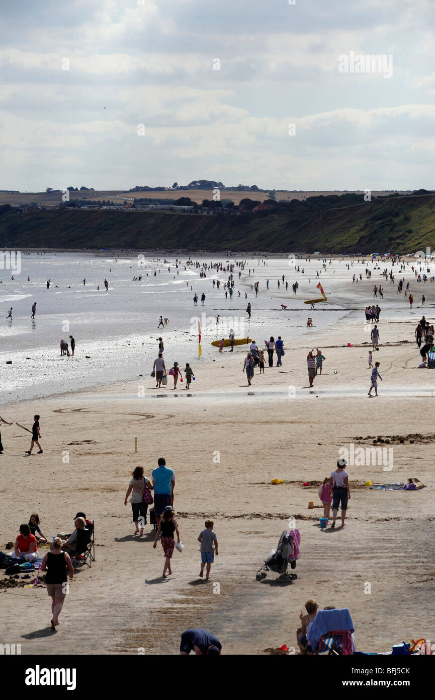 Crowded Summer Sunday, Filey, Yorkshire East Coast, Northern England ...