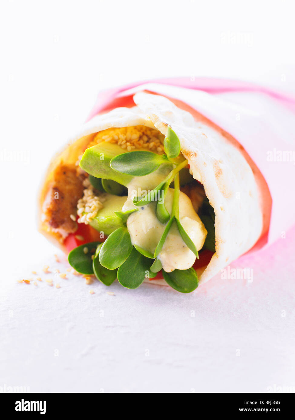 Wrap up hi-res stock photography and images - Alamy