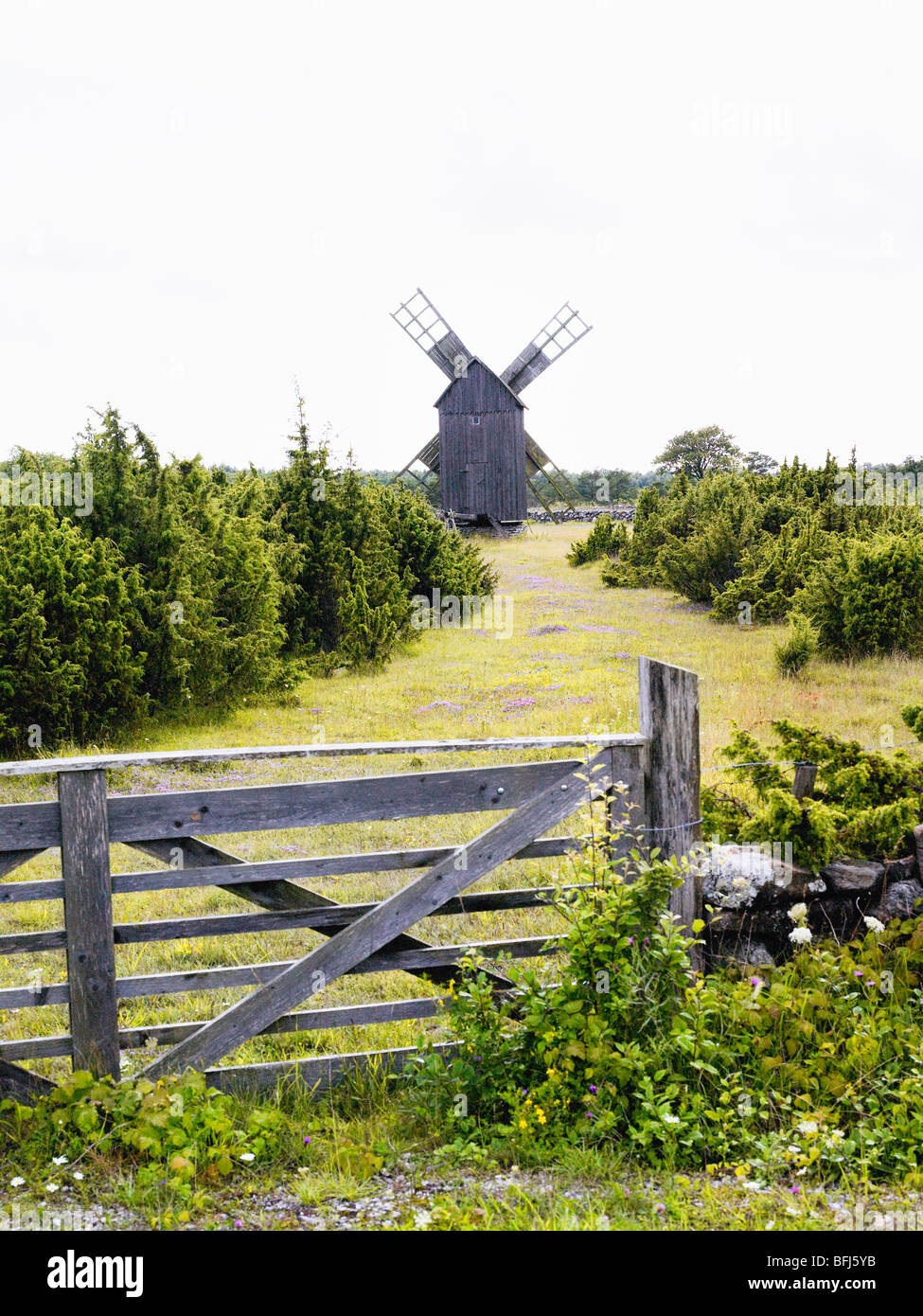 Side view windmill hi-res stock photography and images - Alamy