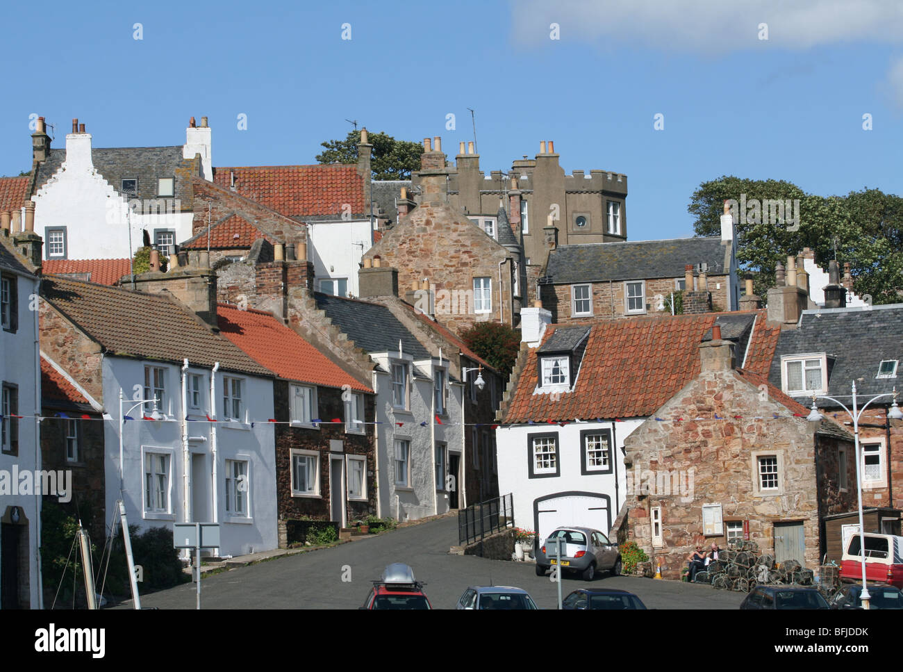 Crail street scene hi-res stock photography and images - Alamy