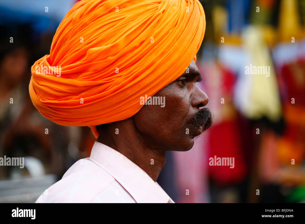 Indian turbaned man hi-res stock photography and images - Alamy