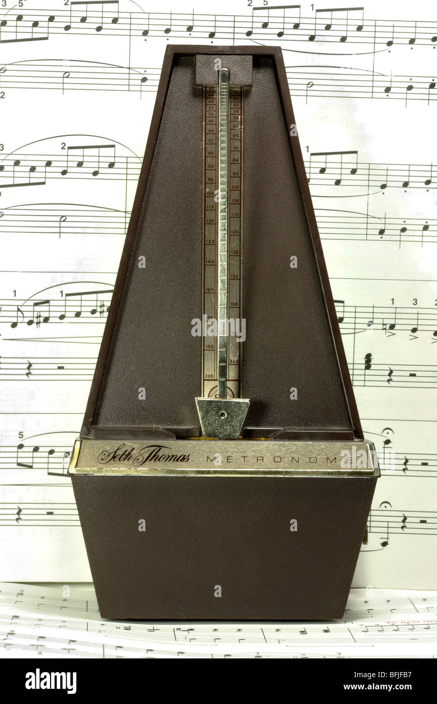 Metronome close up hi-res stock photography and images - Alamy