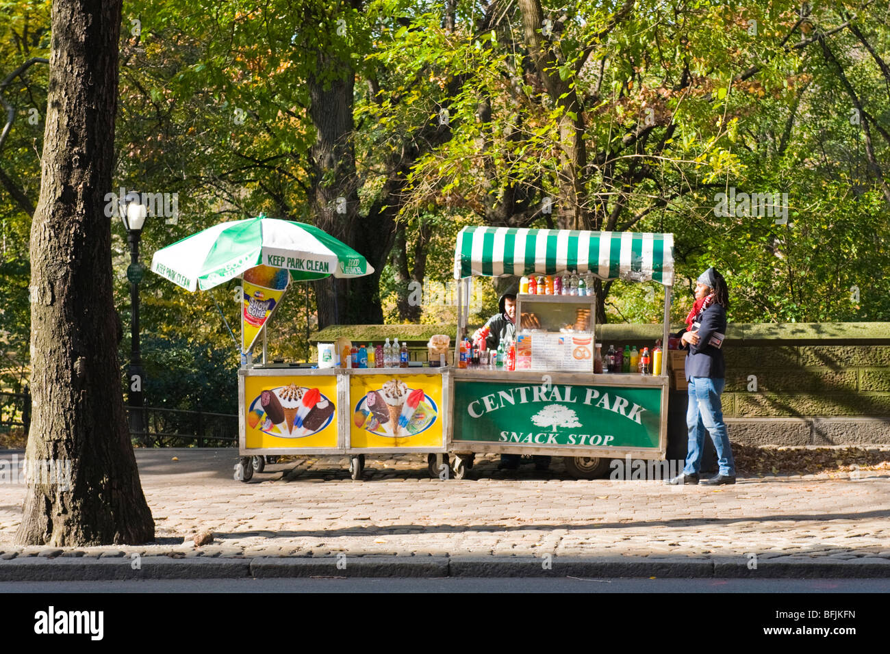 Park Food Kiosk High Resolution Stock Photography and Images - Alamy