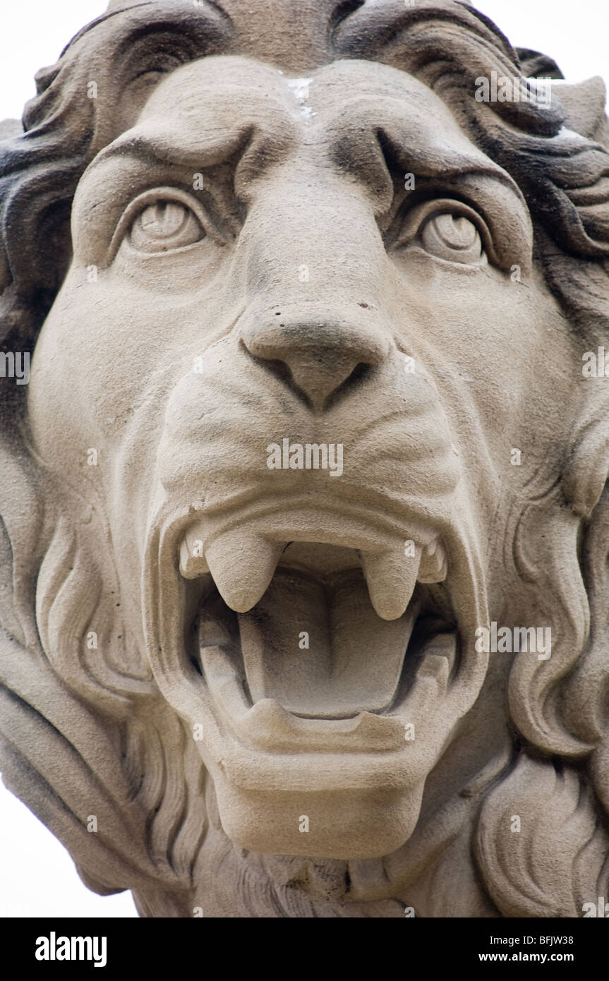 Sculpture in Baltimore Lions at the BMA – by Adolph A. Weinman Stock ...