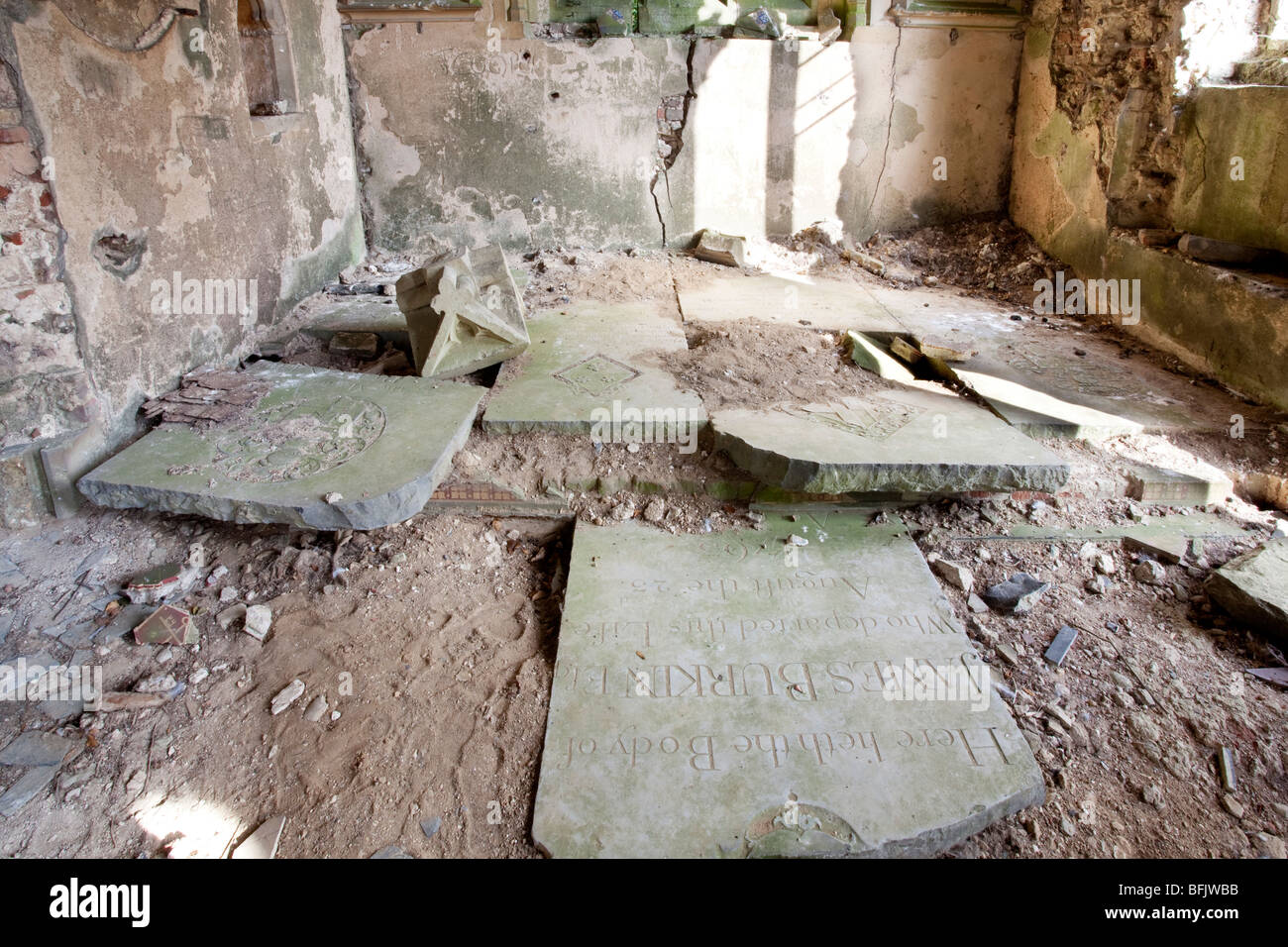 The derelict St. Peters Church at North Burlingham in Norfolk Stock ...