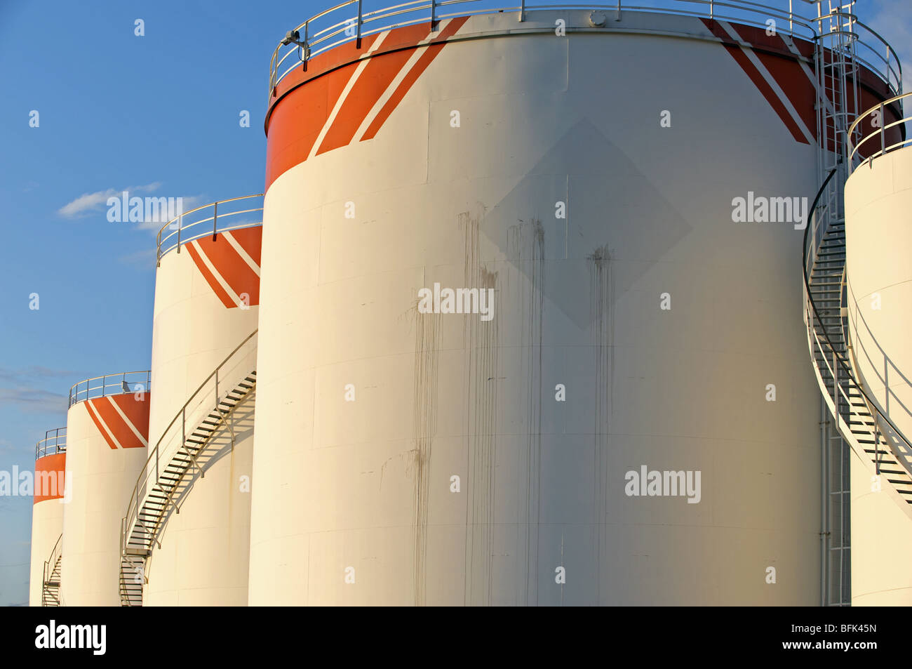 Petrochemical storage tanks, Dusseldorf, Germany Stock Photo - Alamy