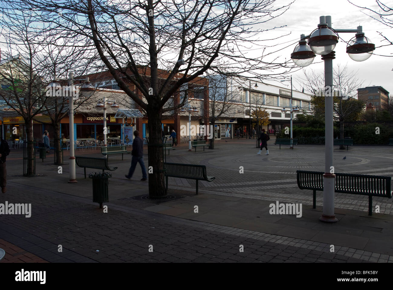 Pyramids shopping centre birkenhead hi-res stock photography and images ...