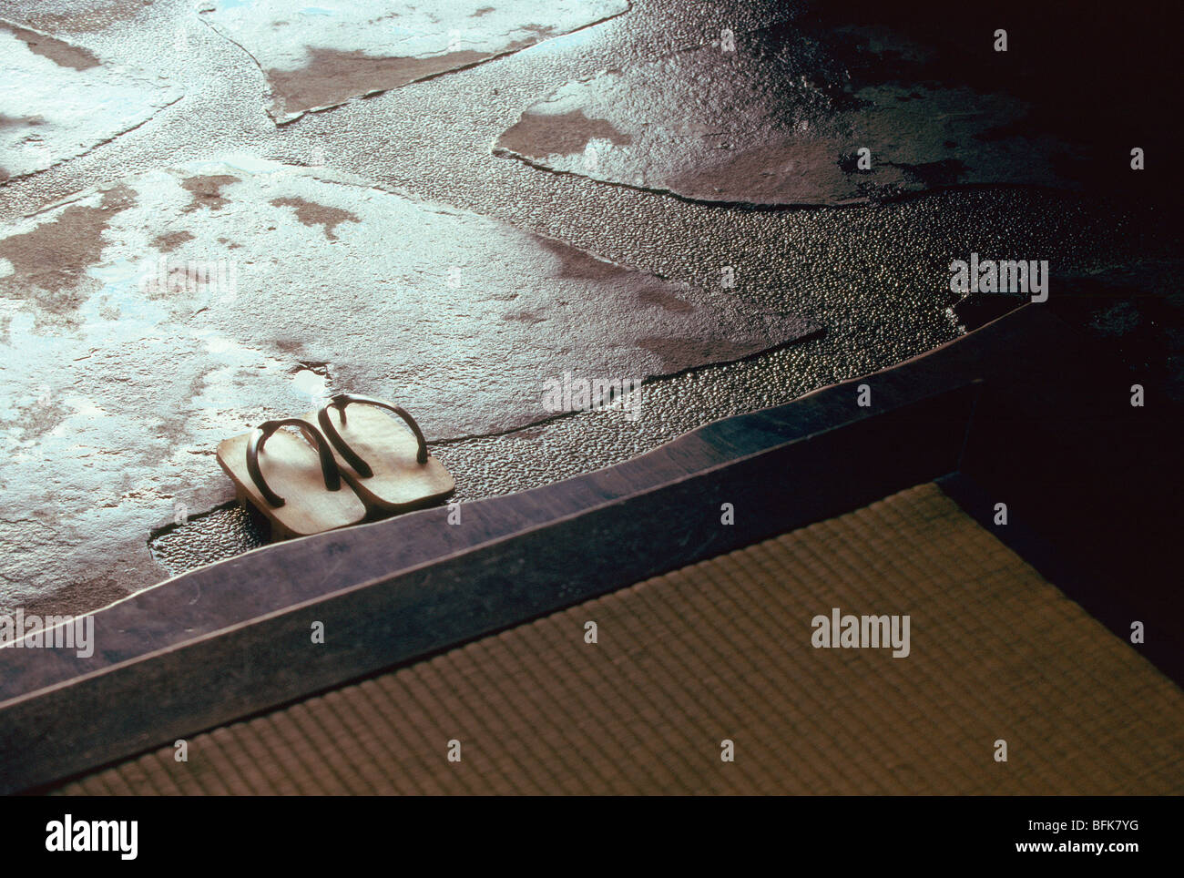 Geta sandals hi-res stock photography and images - Alamy