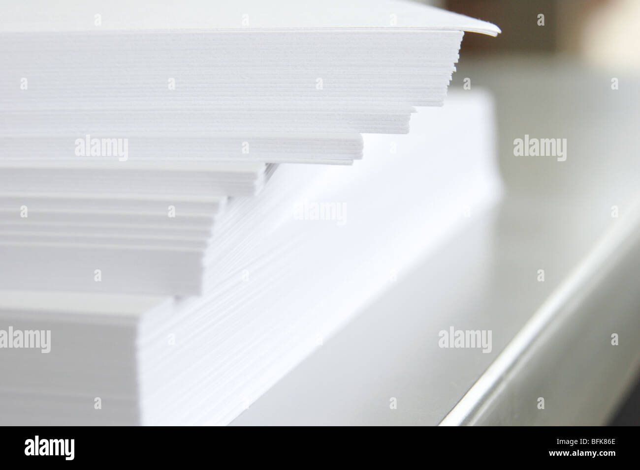 Paper piled up desk hi-res stock photography and images - Alamy