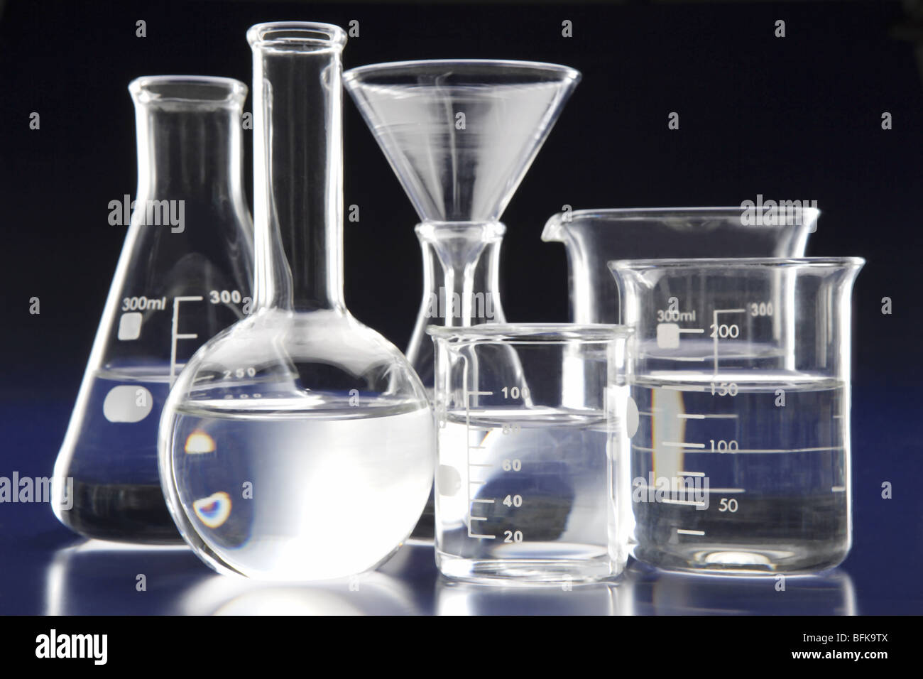 Funnel beaker people hi-res stock photography and images - Alamy