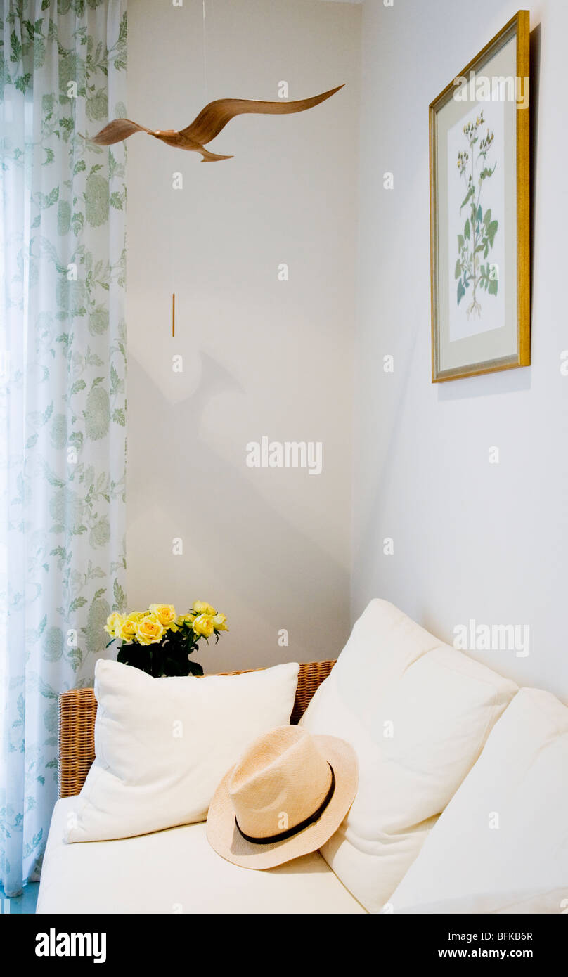 Light airy room hi-res stock photography and images - Alamy
