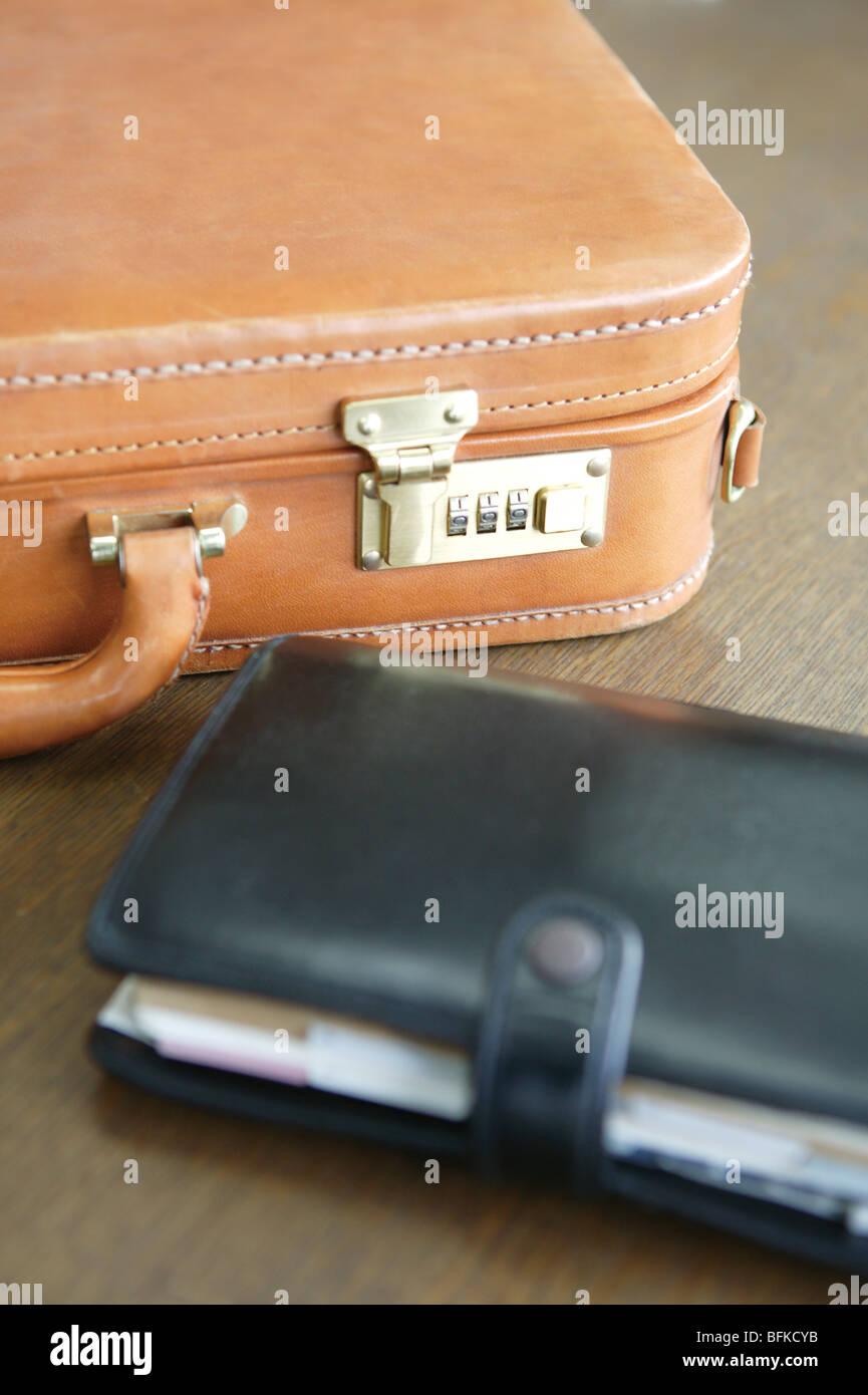 Briefcase and personal organizer Stock Photo - Alamy